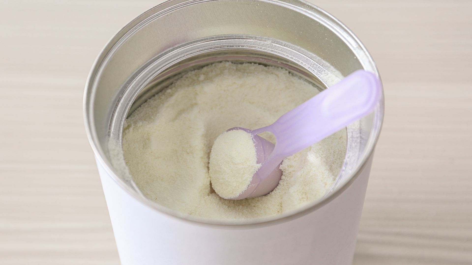 Similac Pro Sensitive vs Total Comfort - Which Is Better? - Infant Empire